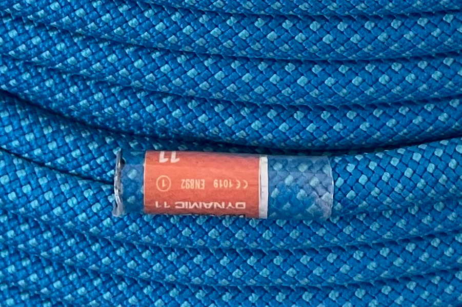 Dynamic Rope - 100% Nylon - 11.0mm x 200m Blue – Primal Cords